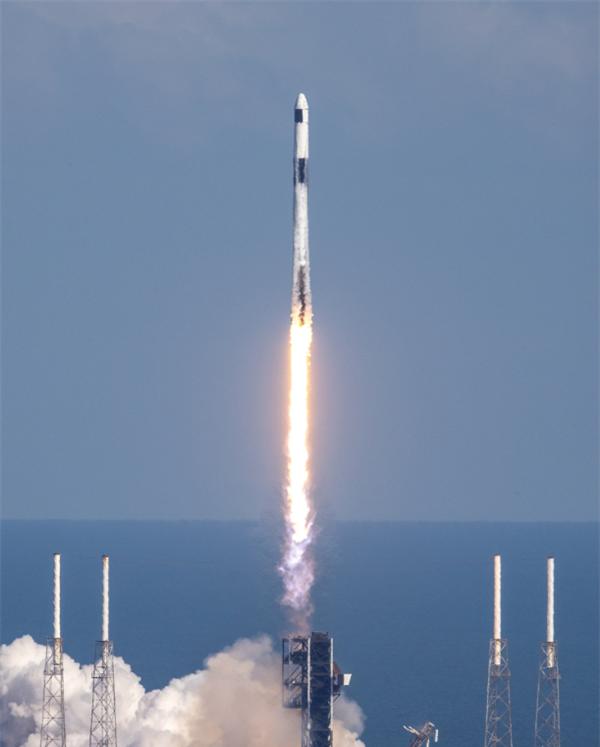 SpaceX Falcon 9 rocket exploded unexpectedly during launch, and it ...