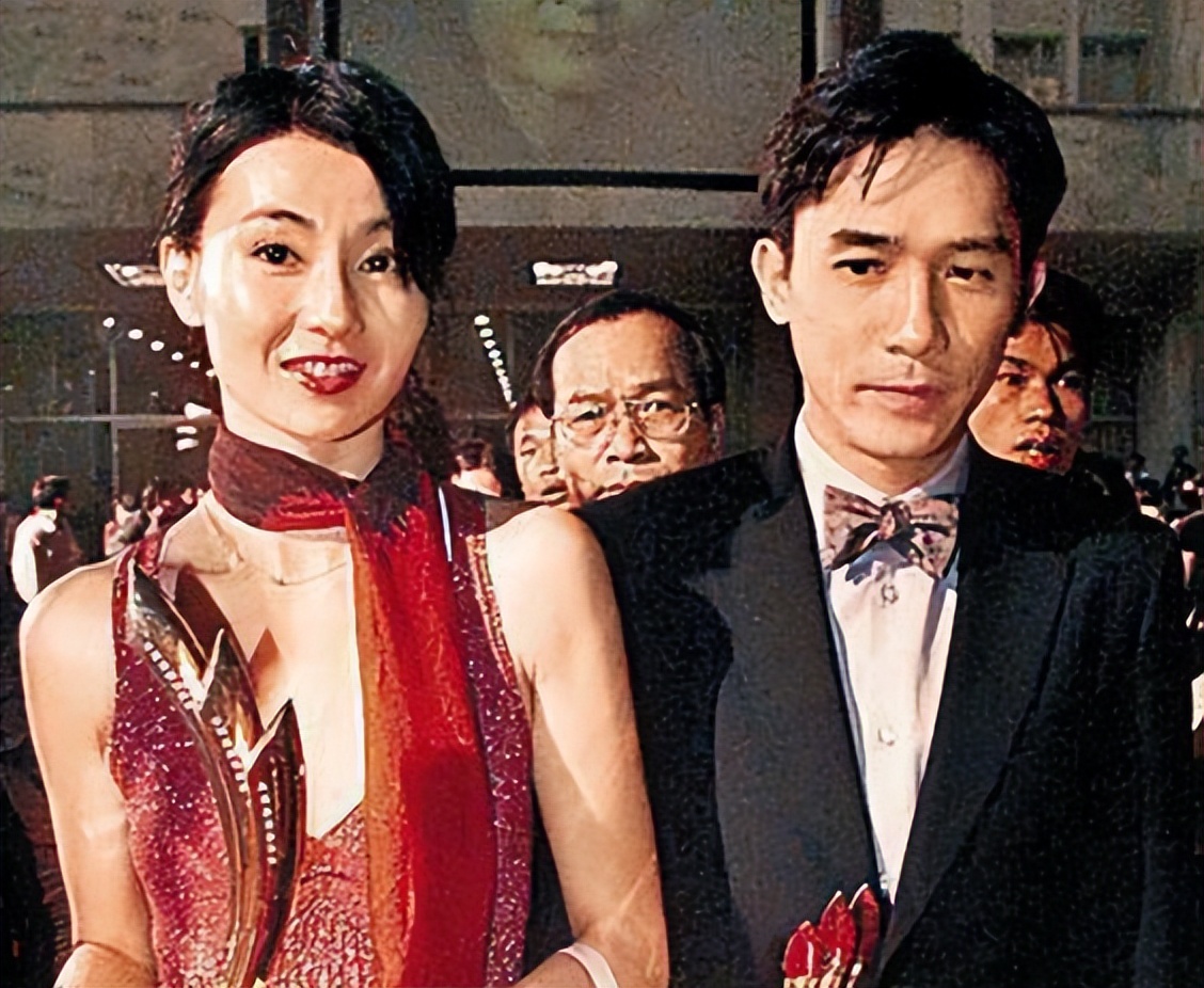 The 61-year-old Tony Leung's illegitimate family was upgraded, and passers-by witnessed his ...