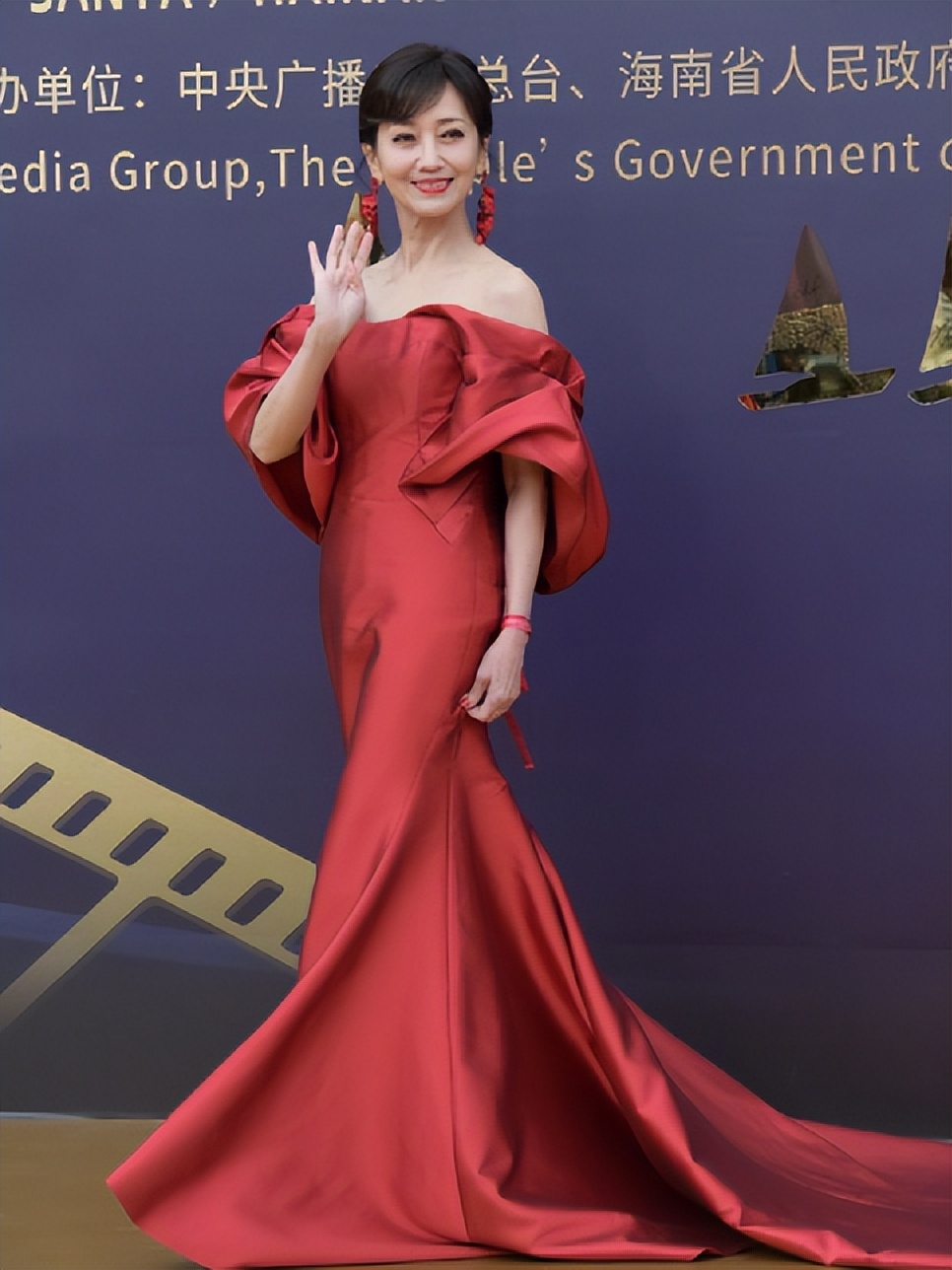 Finally saw Zhao Yazhi's current appearance, her face collapsed like a ...