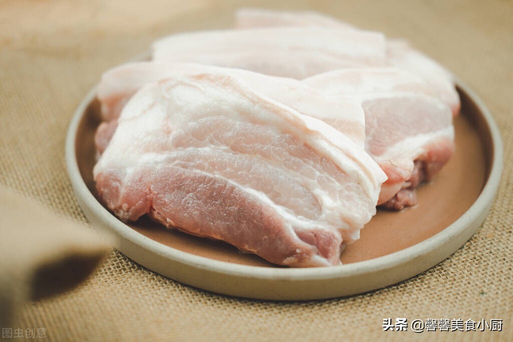 Teach you to make simmered squid shreds, translucent, smooth, fragrant ...