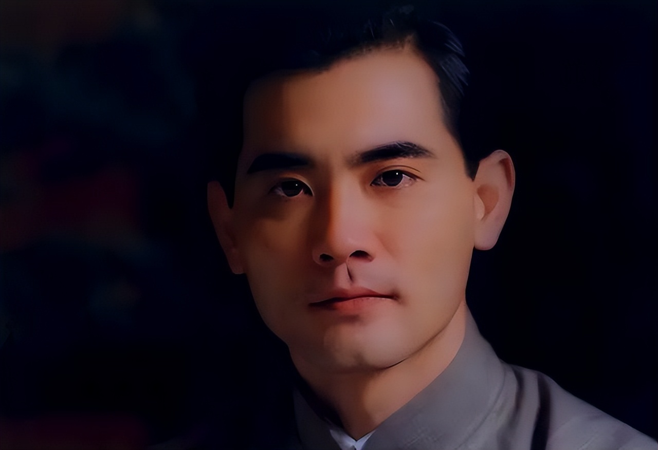 Many people always mistake Zhao Wenxuan for Wang Kai, how much do they look alike? - iMedia