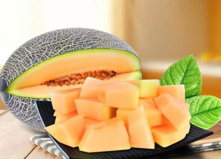 Food tips: Cantaloupe is sweet or not, you can see it here, pick one ...