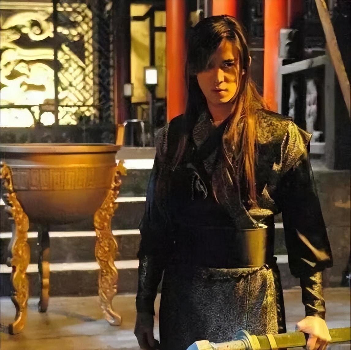 "Underworld Crown Prince" Chen Chuhe, once again walks the rivers and ...