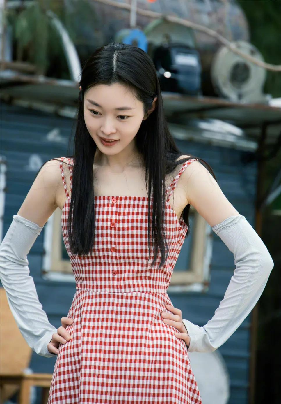 "Longing for Life", know Song Yixin's side, she is still beautiful - iNEWS