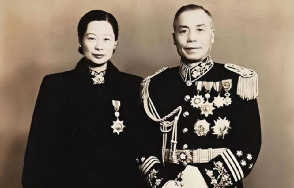 Li Zongren died of illness, leaving behind a beautiful wife who was ...