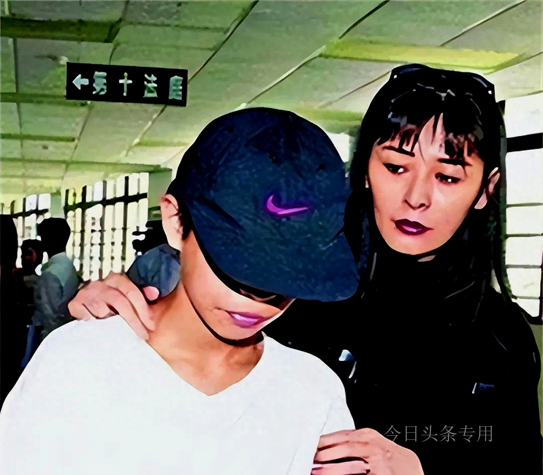 Singer Qi Qin made a fortune of RMB 580,000 in one night, his face is ...