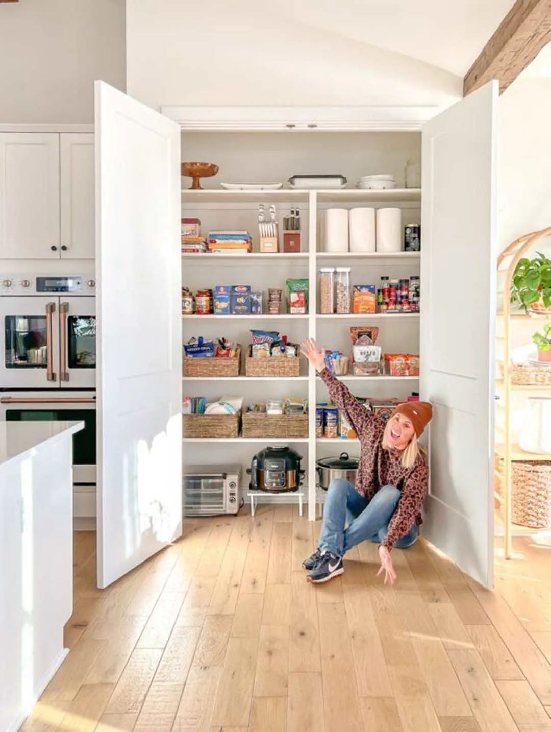 Say no to bad kitchens!10 kitchen optimizations: built-in refrigerators ...