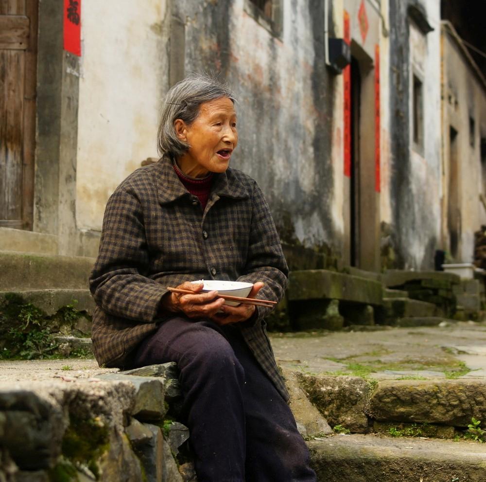 Three doggerel poems: Beijing Pinggu "Thinking of Relatives with Tears ...