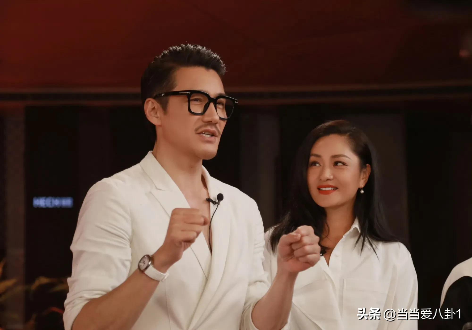 The first-generation supermodel CP Hu Bing and Qu Ying joined the ...