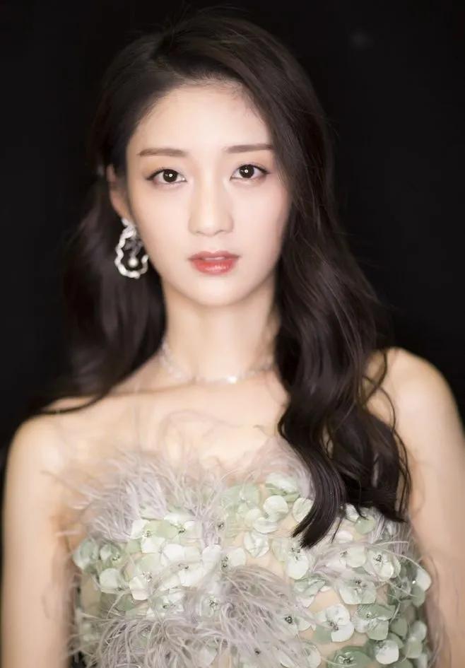 Qi Yandi is so beautiful - iMedia