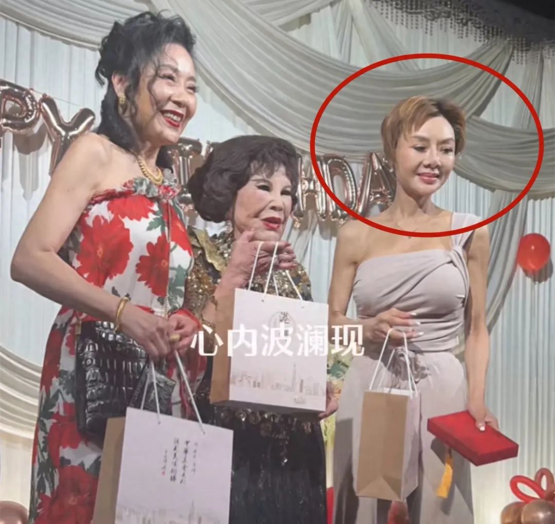 "Huang Rong" Wei Qiuhua turns out to be a star-studded 65th birthday ...