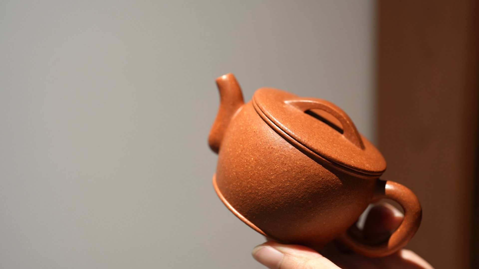 Han tile "Flying birds are close, sunset follows the wind" - iNEWS