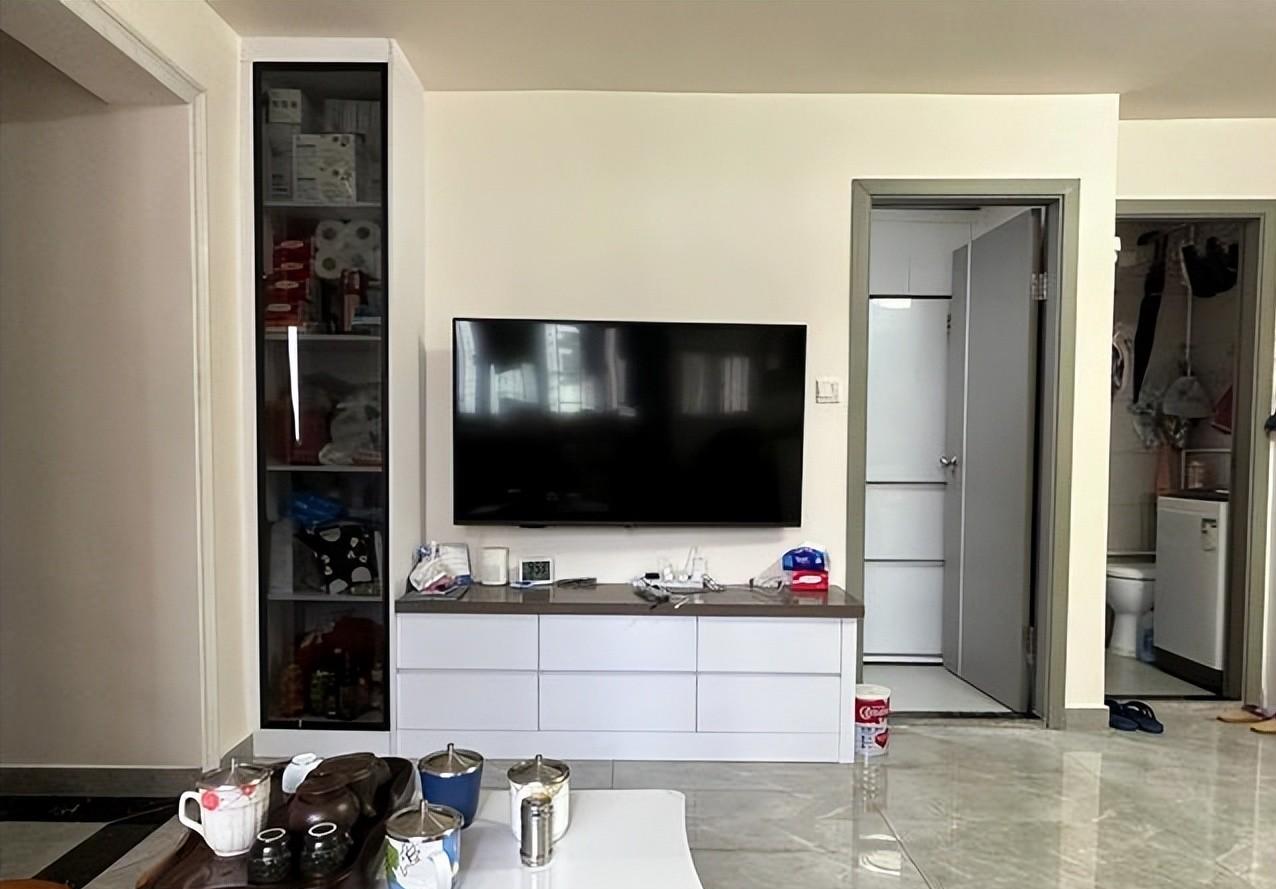 A family of four only has a 55-square-meter new house in Hong Kong ...