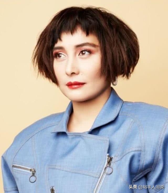 The recent photos of the wealthy daughter He Chaoyi have changed a lot ...