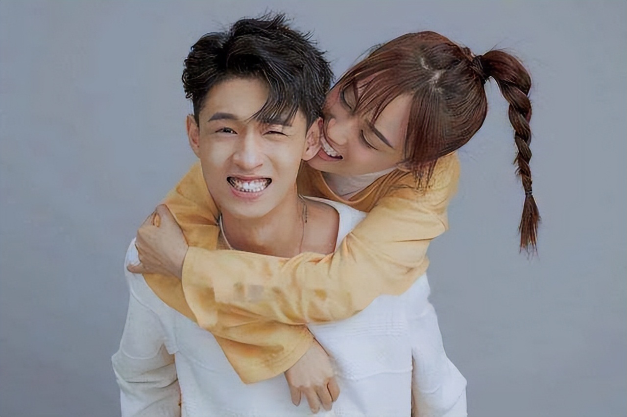 Qin Xiaoxian's ex-girlfriend angrily rebuked Qin Xiaoxian's fans: Do ...