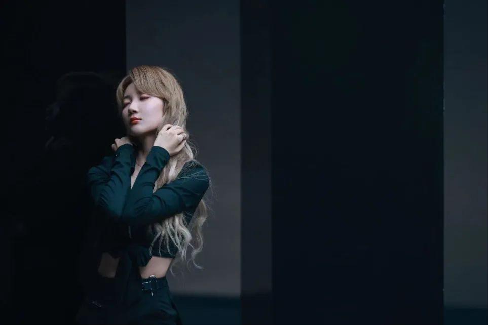 Naiwan: Rendering fantasy flowers in reality - iNEWS