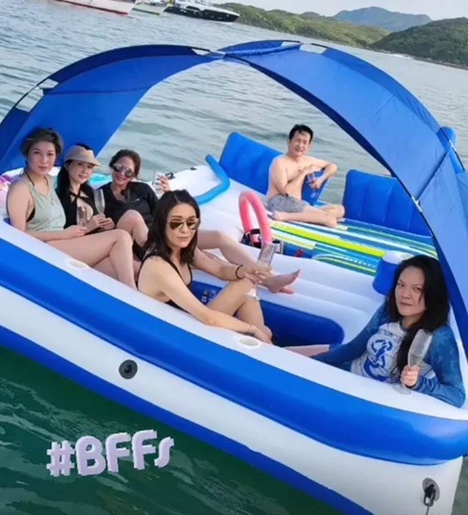 Before the age of 45, the photos of Asian sister going to sea were exposed!Waist zero fat ...