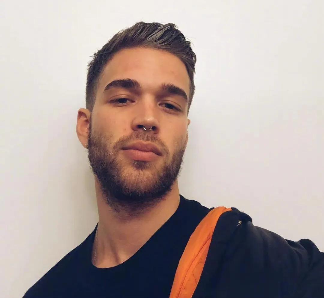 Sam Smith's four boyfriends are all good, and they really know how to ...