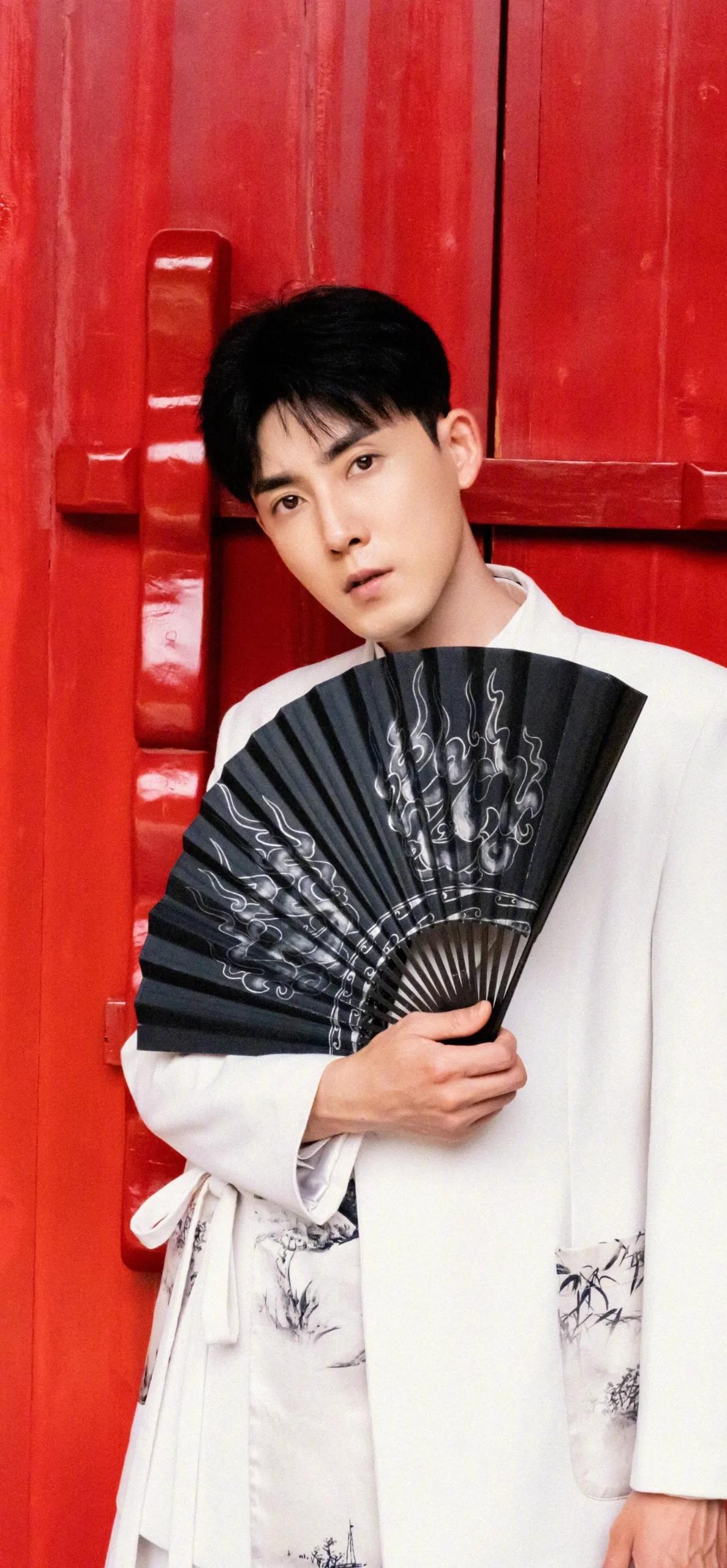 The handsome Zhang Rui - iNEWS