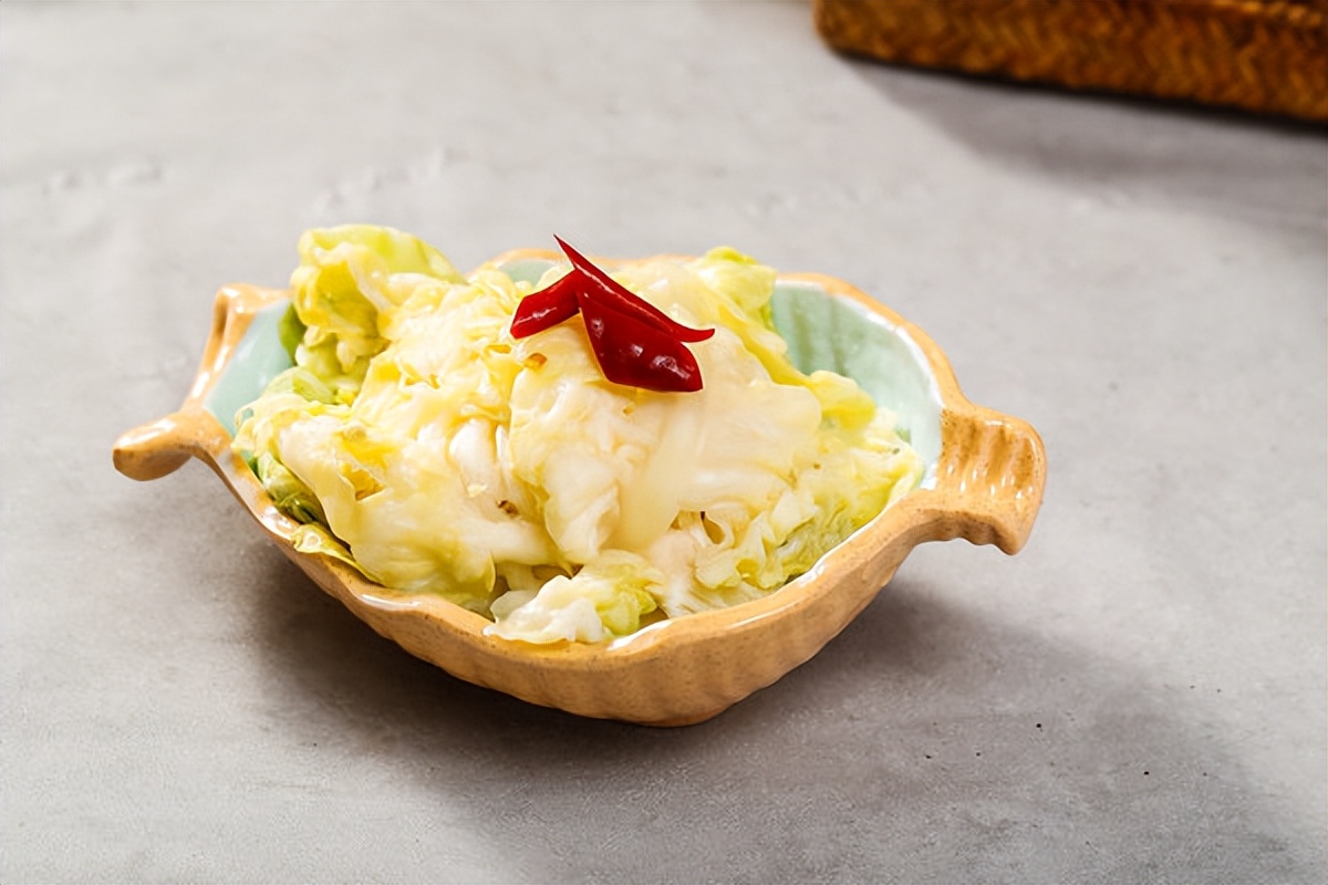 Captivate your stomach with a dish of kimchi fish - iNEWS