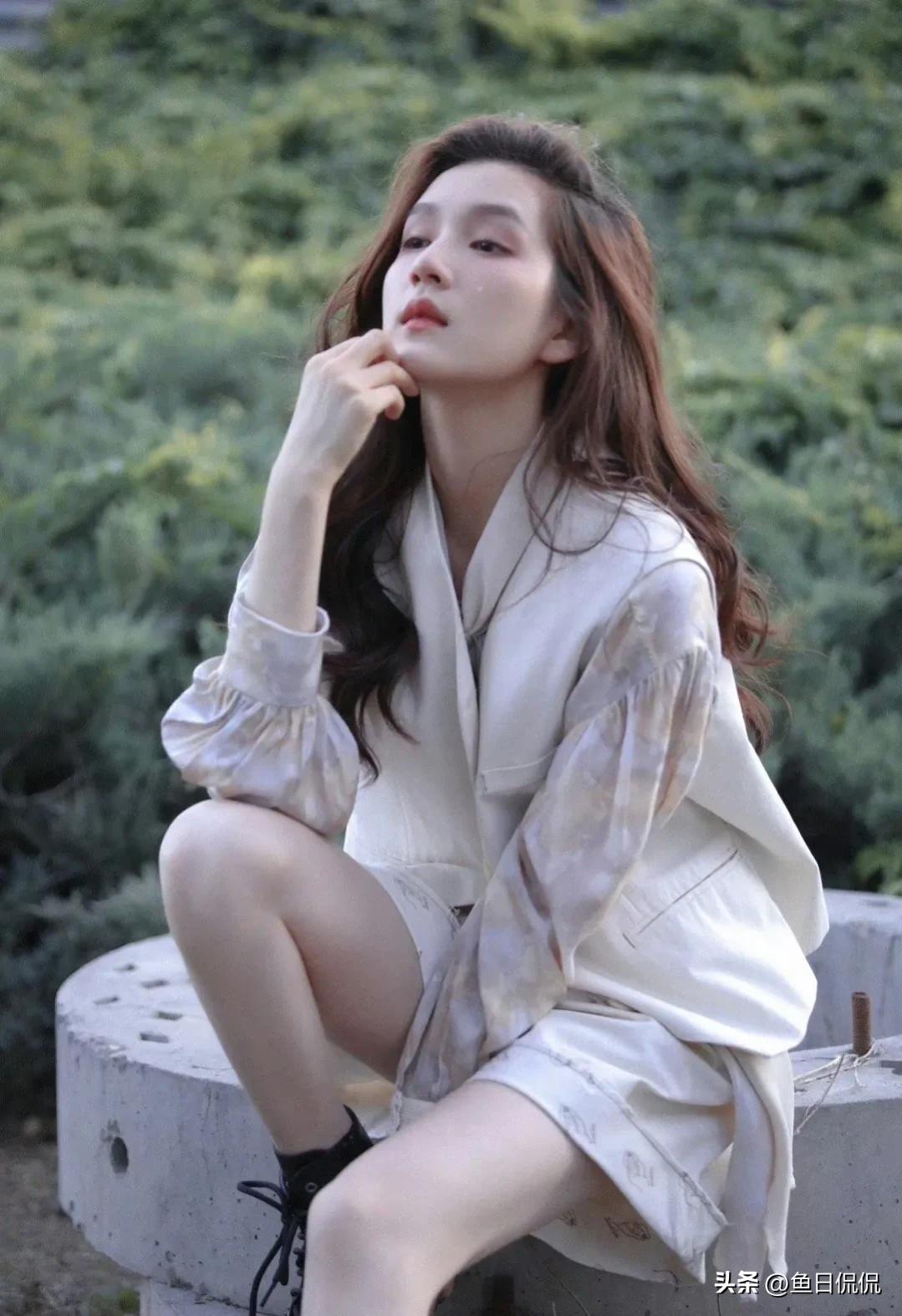 Actor Ruan Ju - iNEWS