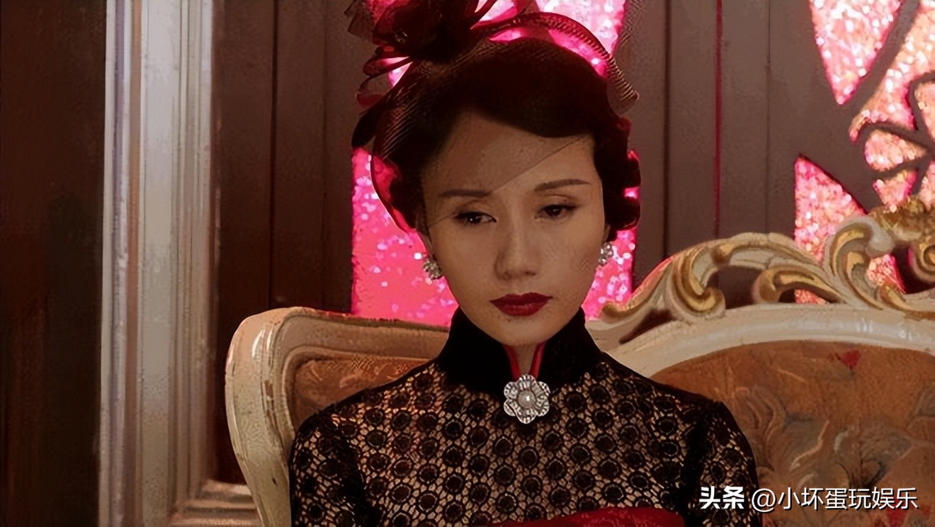 The shots of passers-by are so real, Yuan Quan has become an amateur ...