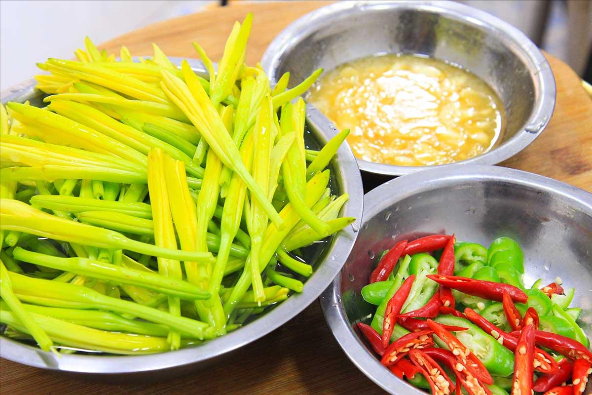 As the saying goes, "Eat three grasses in autumn is better than ...