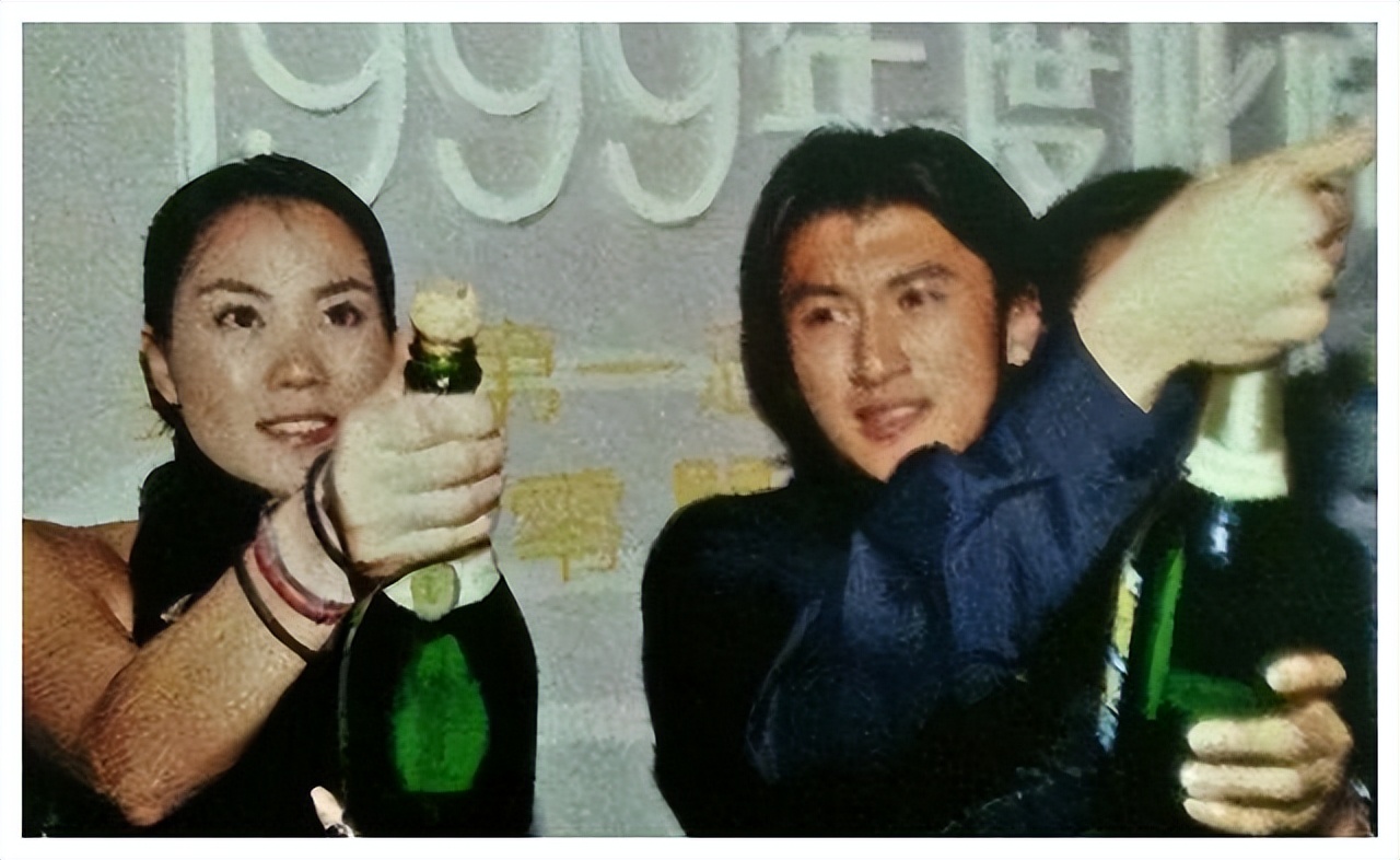 Look at Faye Wong after 10 years of divorce: Maybe he and Li Yapeng ...