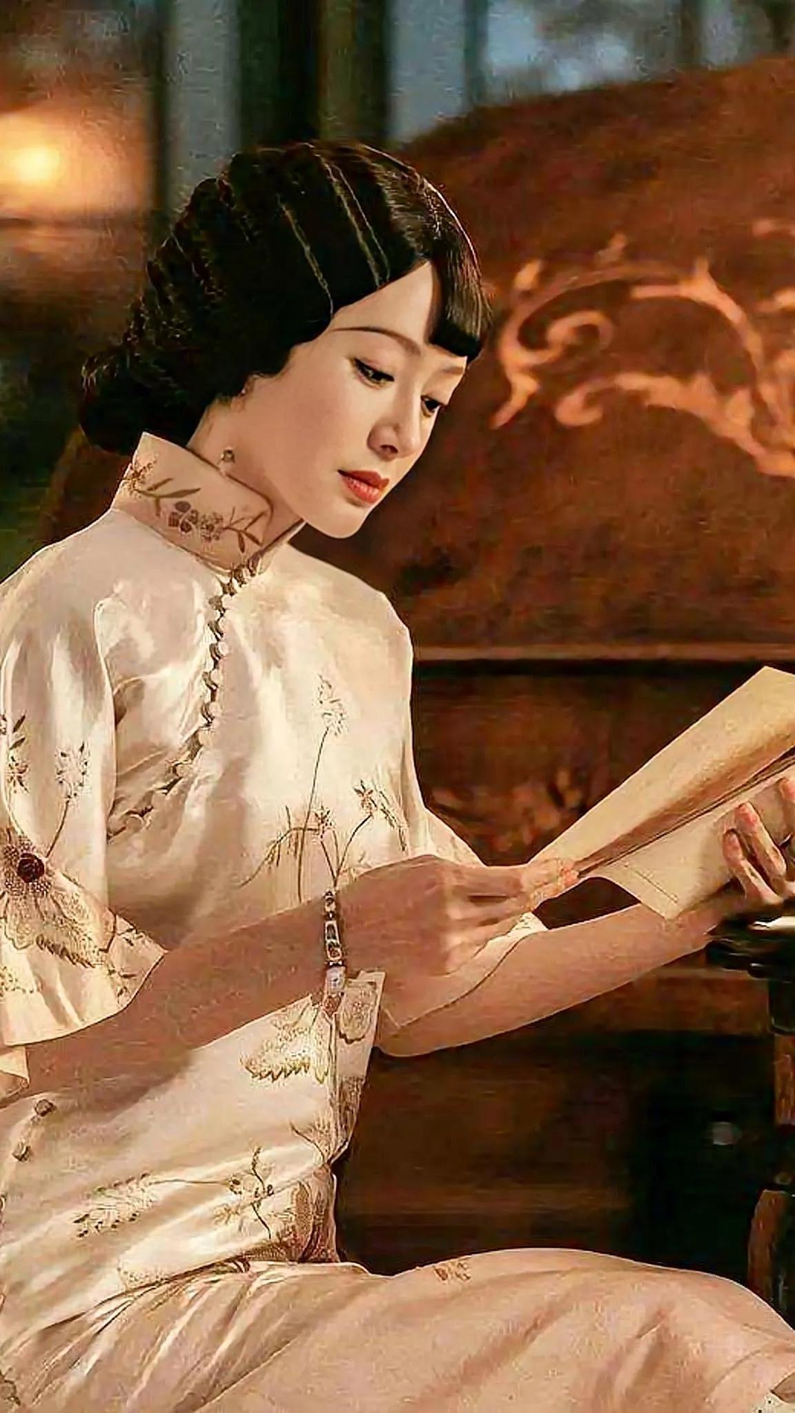Several actresses who look good in cheongsam - iNEWS