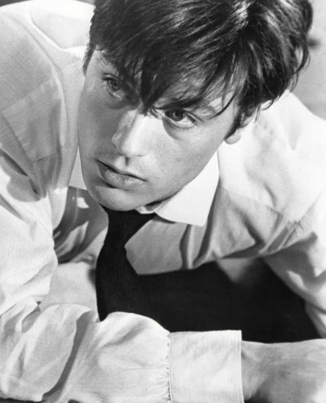 Alain Delon passed away, German media reported - iNEWS