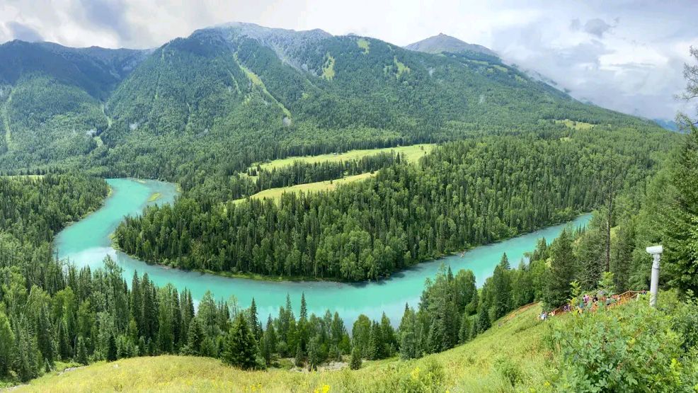 There are seventeen national 5A-level scenic spots in Xinjiang, let's ...