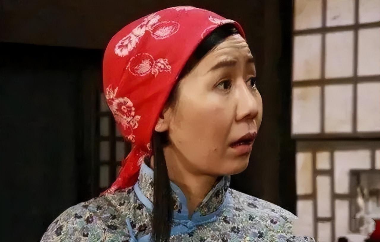 Actor Yang Qing: From "Ugly Duckling" to "White Swan", her story is ...