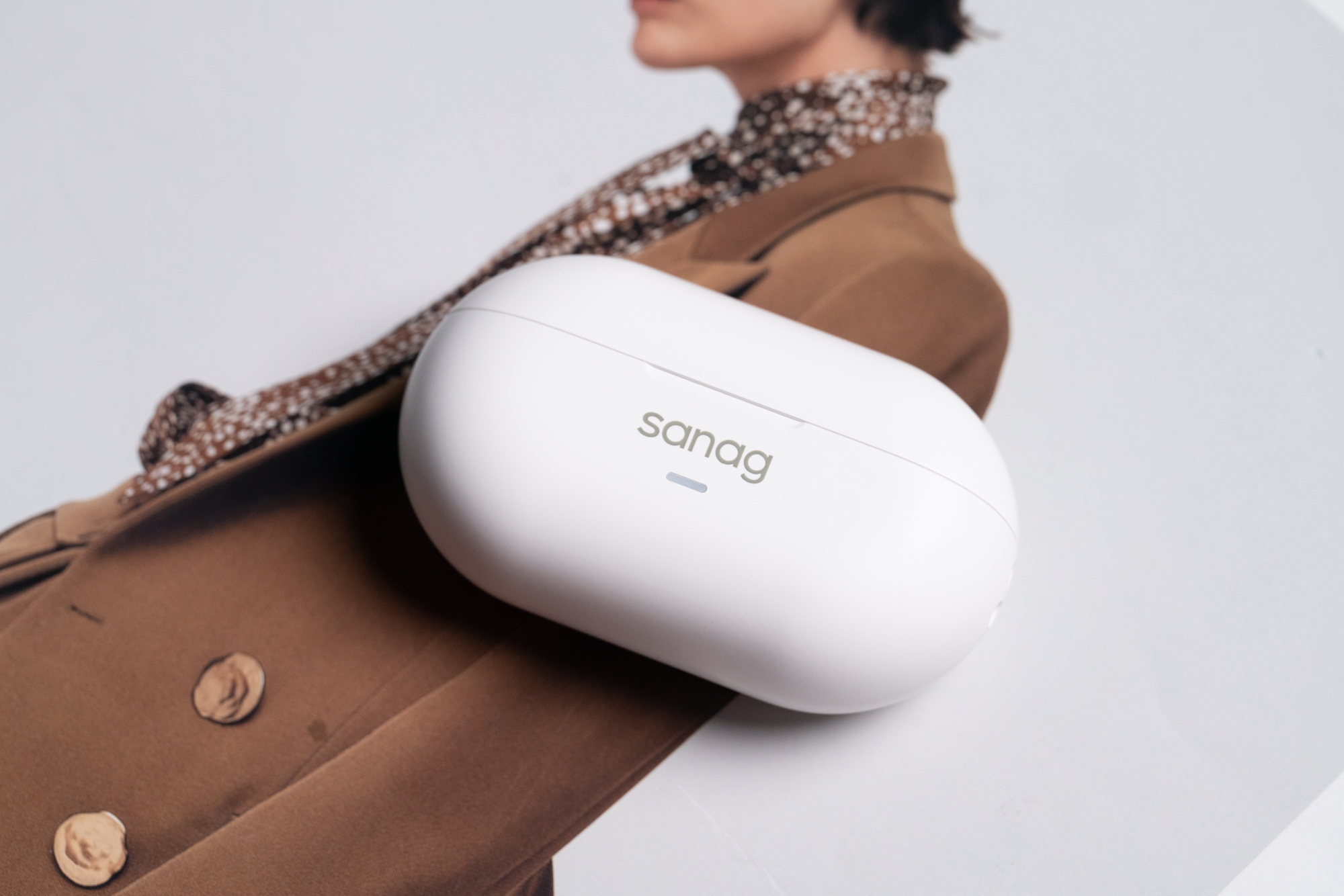 Breathing rhythm, comfortable melody——sanag Senna Z36 ear clip Bluetooth headset evaluation - iMedia