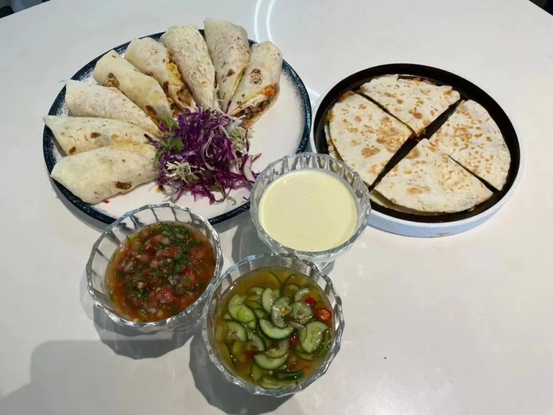 Pre-made dishes are in a melee, and the shuffling is about to start - iNEWS