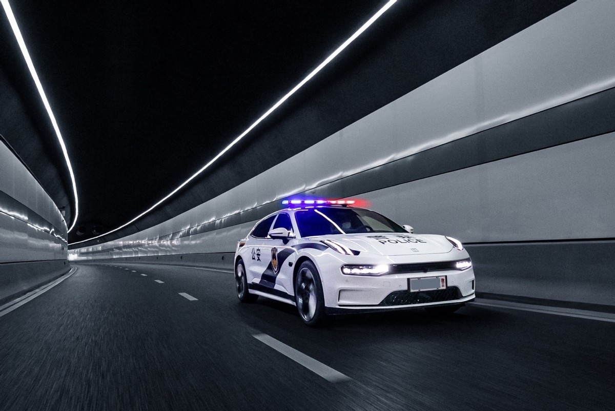 The most handsome "police car" is popular, 3.8 seconds make the world ...