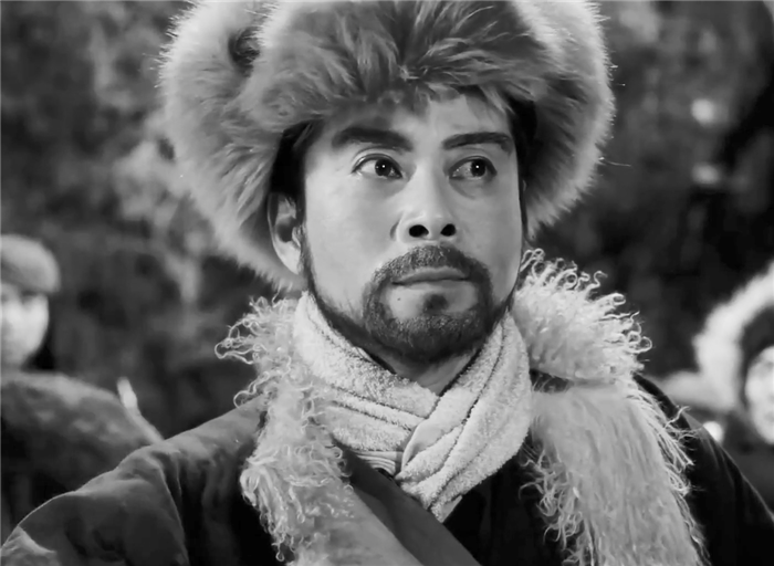 1960's "Lin Hai Xue Yuan": Wang Runshen played Yang Zirong alive ...