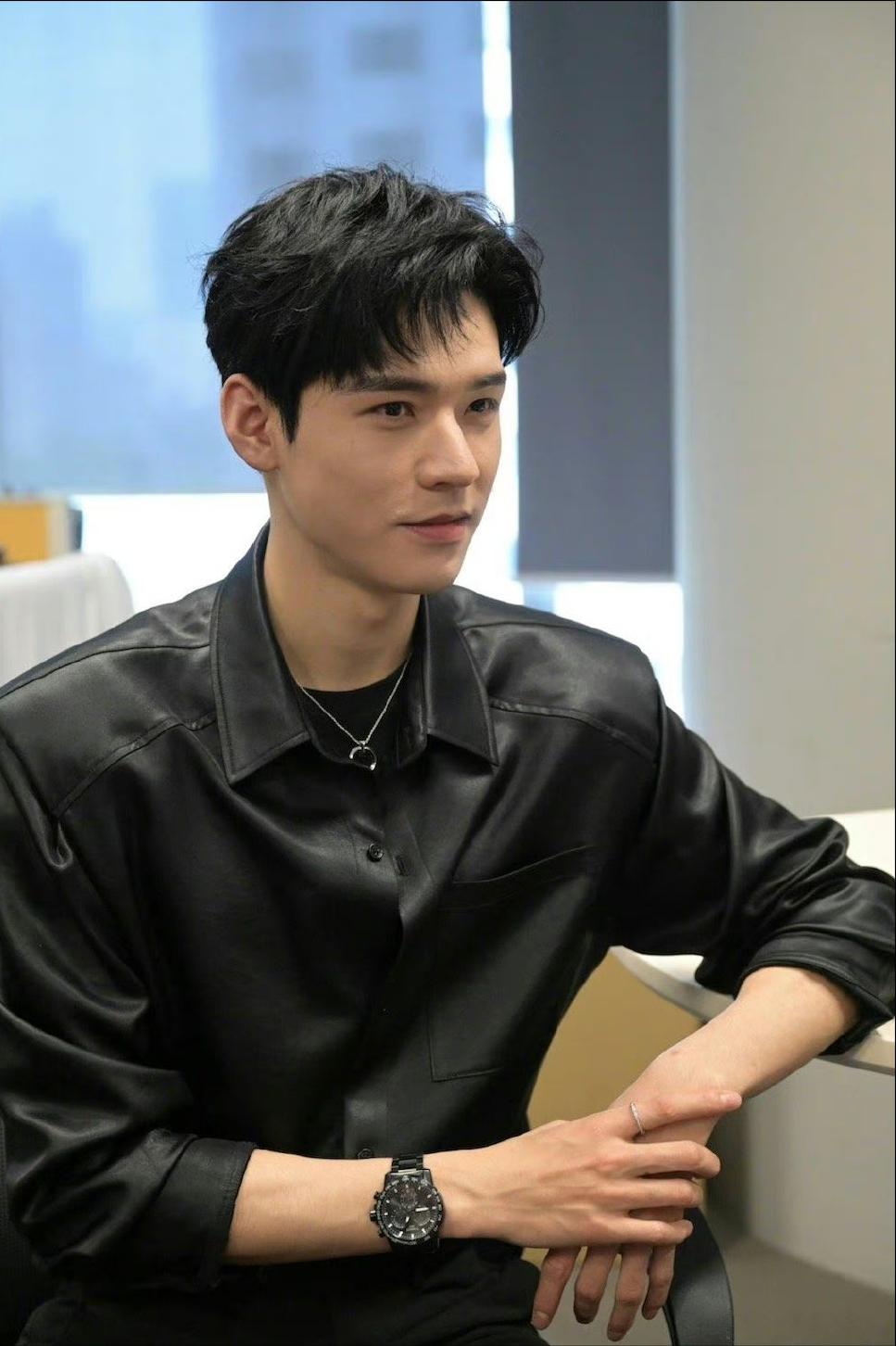 Gong Jun has succeeded in chasing stars! Receive Jay Chou's merchandise ...