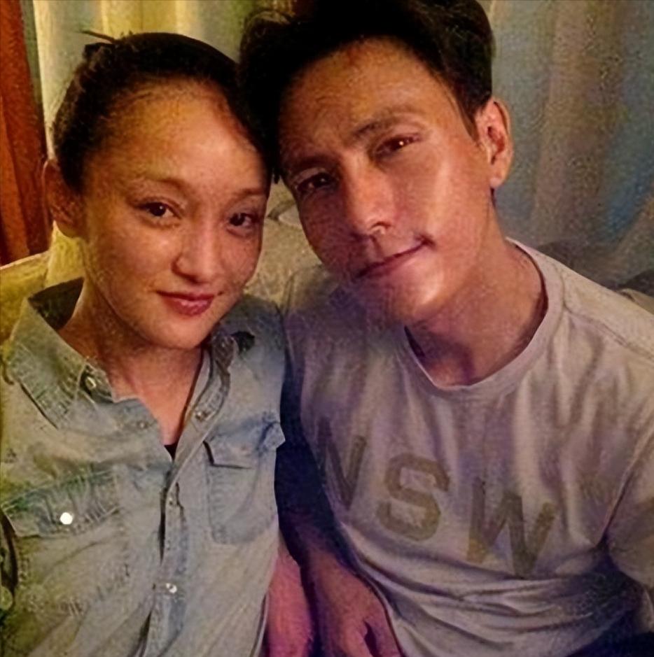 Chen Kun's 21-year-old son posted a Rolls-Royce luxury car, and his appearance gradually ...