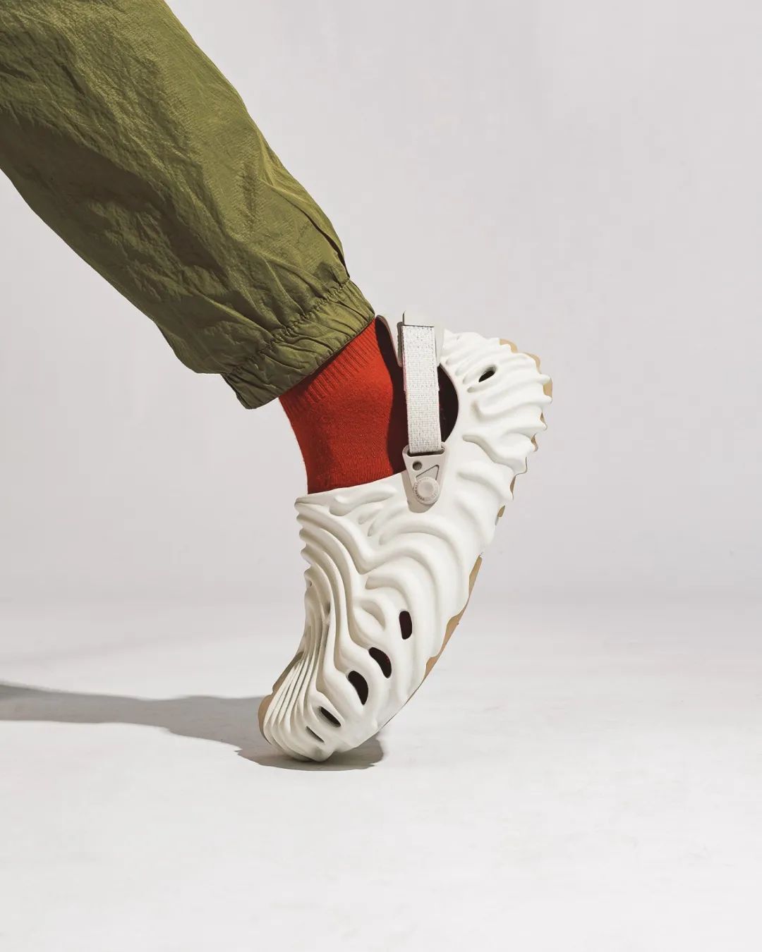 Fried to 3,000 Crocs fingerprint shoes are harder to buy than yeezy ...