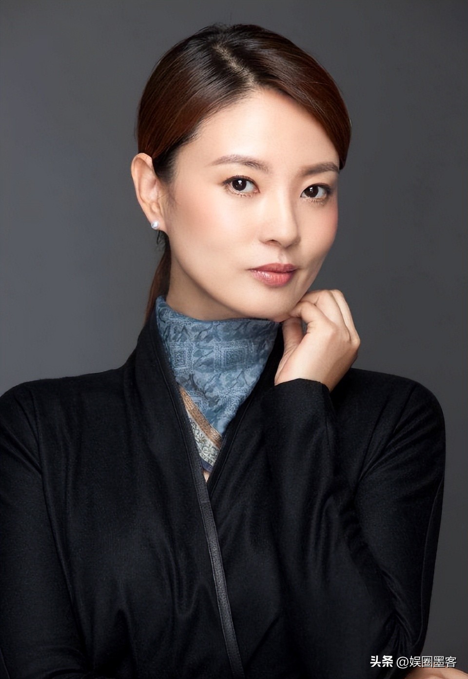 Well-known host Liu Fangfei: She has posted messages in memory of her ...