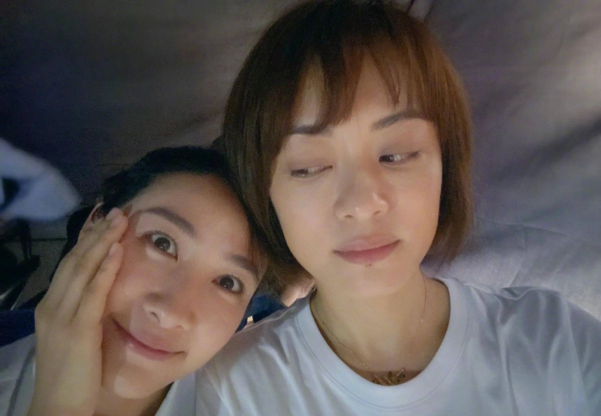 Huanhuan and An Lingrong in the same frame! Tao Xinran posted a close ...