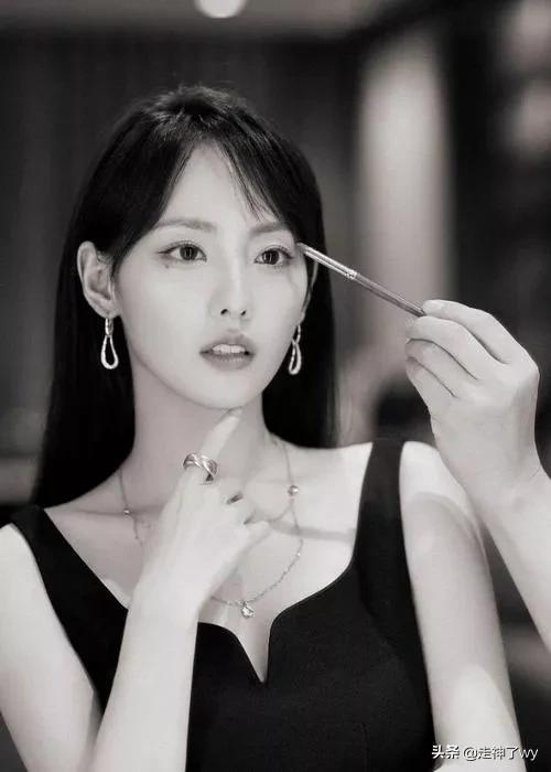 The star's show of mainland actress Zhang Jiani - iNEWS