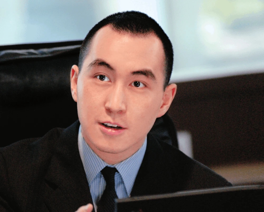 The person who arranged a special plane to bring Ho Chaoyi's husband ...