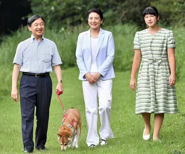 Princess Aiko of Japan will celebrate her 20th birthday!Wearing a ...