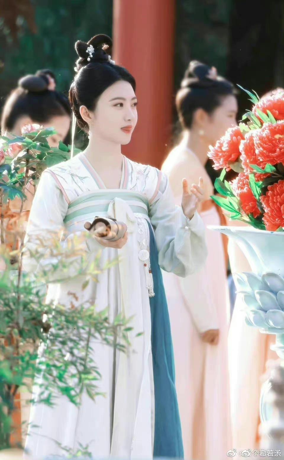 Jing Tian and Feng Shaofeng's new drama Reuters is here!The male and ...
