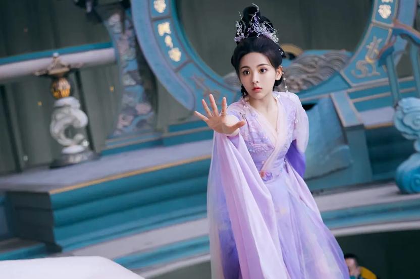 Watch 6 episodes of "Lotus House" and "Auspicious Seven Seasons" each ...