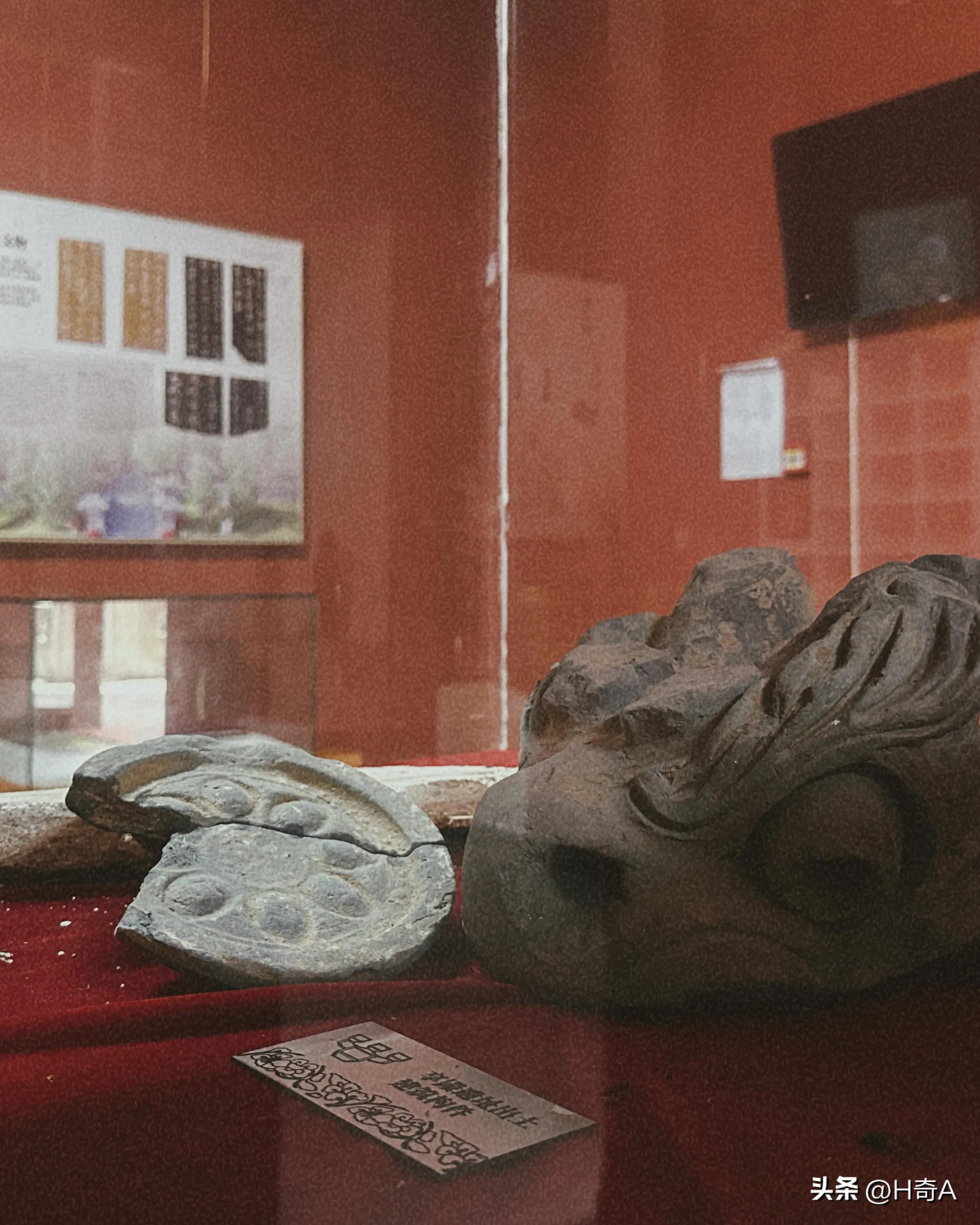 Southern Tang Dynasty Second Mausoleum Formation Room (Small Museum ...