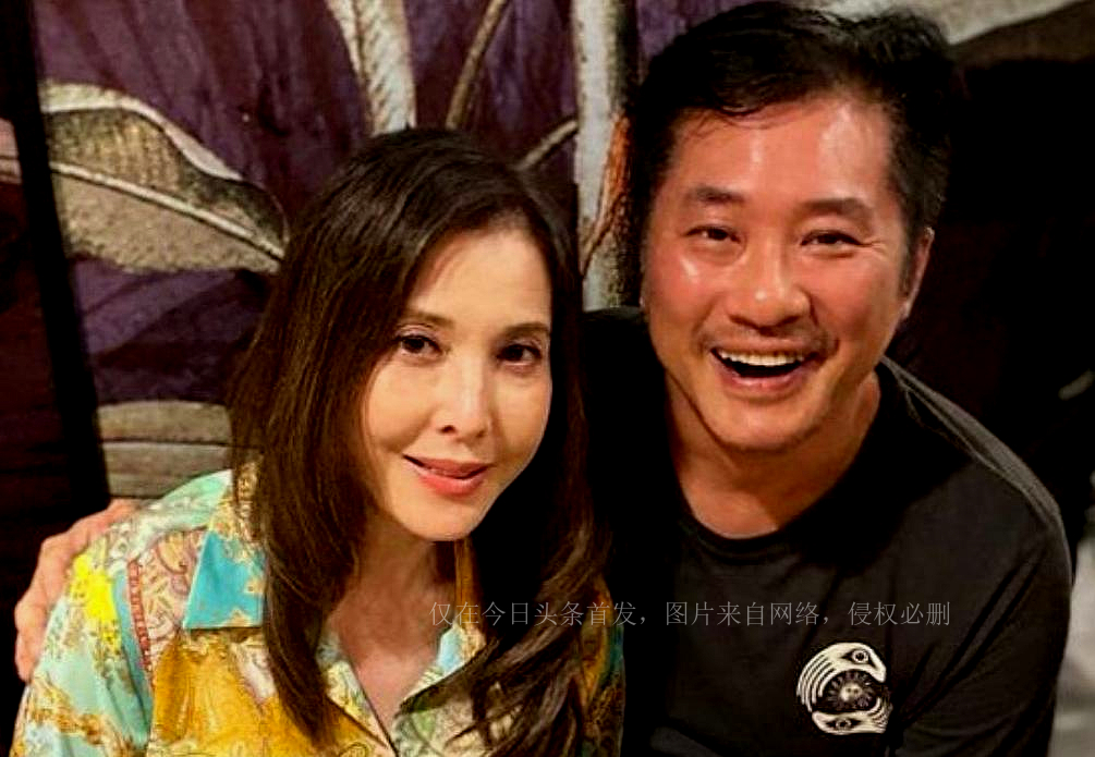 Li Wanhua has a dinner date with Shao Zhongheng and husband Zhang Yan ...