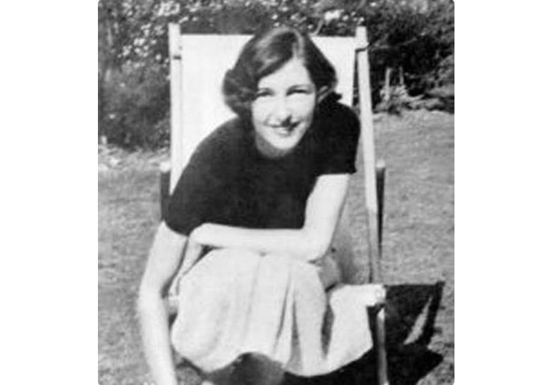 How powerful is American female spy Cynthia?Stealing French navy code ...