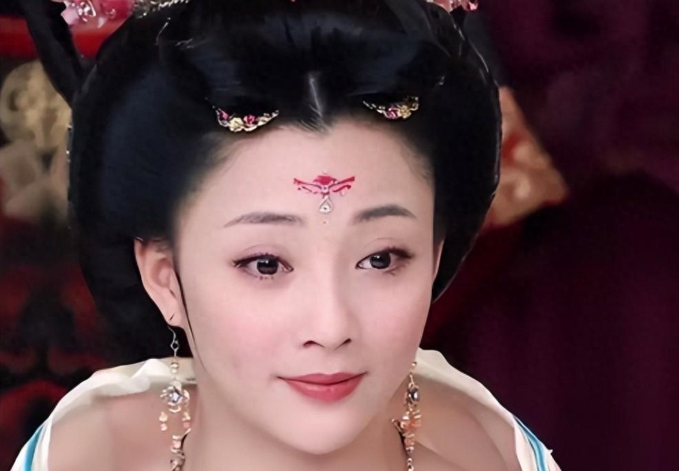 The "human peach" Yin Tao's love history of "recruiting gangsters" - iMedia